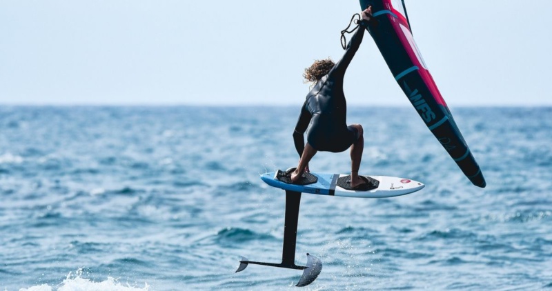 Planche de wing foil : Comment bien la choisir ? | Mag Sportihome