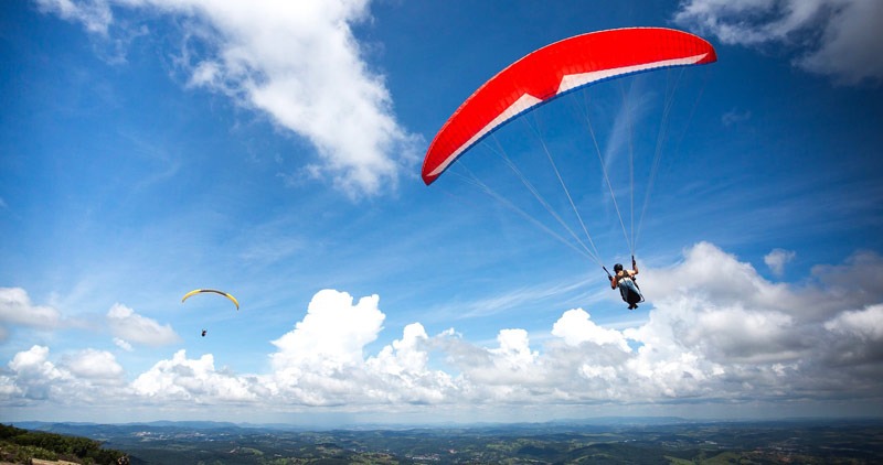 Saut en parapente : les meilleurs spots de parapente de France